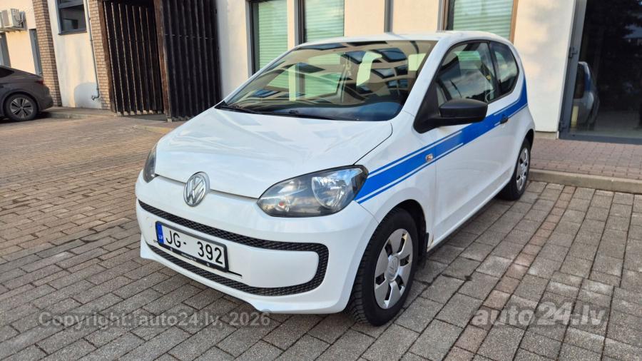 Balts Volkswagen Up 2013 Rīga, ar dzinēja tilpumu 1.00 L un nobraukumu 227 tūkst. km par 2100 €, foto 1 vietnē AUTOMOTO.COM.LV