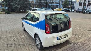 Balts Volkswagen Up 2013 Rīga, ar dzinēja tilpumu 1.00 L un nobraukumu 227 tūkst. km par 2100 €, foto 4 vietnē AUTOMOTO.COM.LV