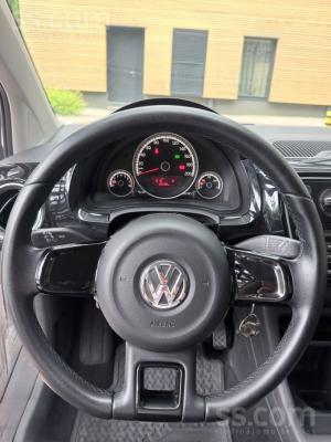 White Volkswagen Up 2013 in Ogre, with an engine capacity of 1.00 L and mileage of 130 thousand km for 4500 €, photo 7 on AUTOMOTO.COM.LV