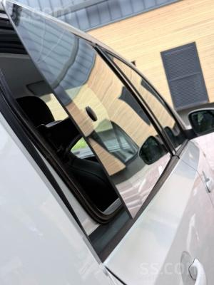 White Volkswagen Up 2013 in Ogre, with an engine capacity of 1.00 L and mileage of 130 thousand km for 4500 €, photo 15 on AUTOMOTO.COM.LV