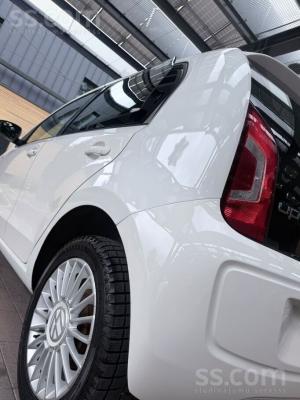 White Volkswagen Up 2013 in Ogre, with an engine capacity of 1.00 L and mileage of 130 thousand km for 4500 €, photo 18 on AUTOMOTO.COM.LV