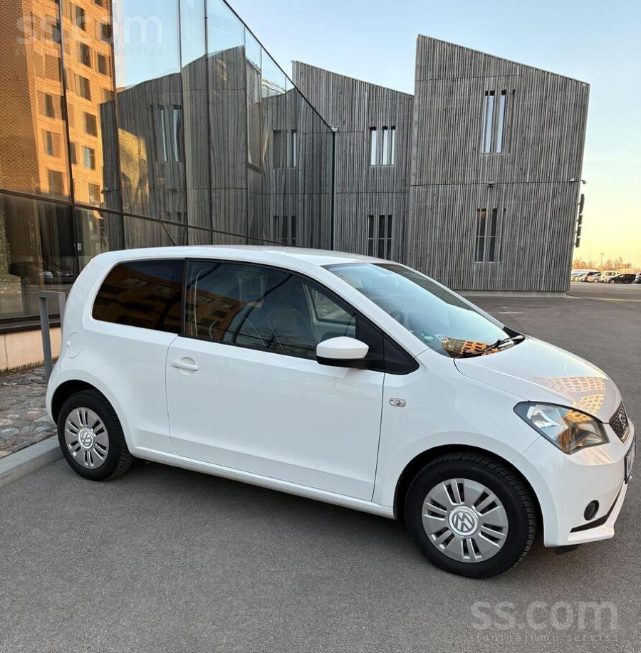 Balts Volkswagen Up 2014 Ogre, ar dzinēja tilpumu 1.00 L un nobraukumu 80 tūkst. km par 19500 €, foto 10 vietnē AUTOMOTO.COM.LV