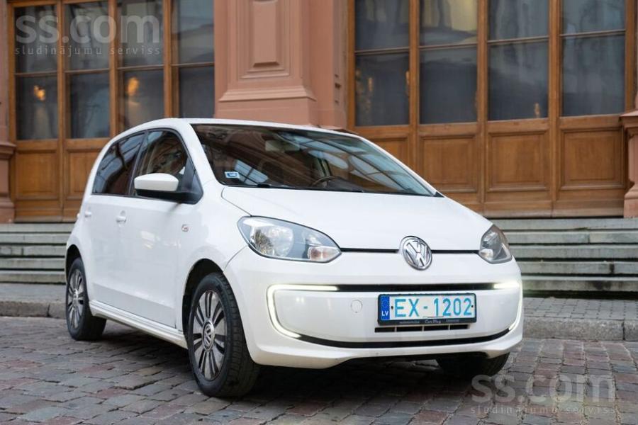 White Volkswagen Up 2014 in Riga, with an engine capacity of 0.00 L and mileage of 0 thousand km for 4200 €, photo 1 on AUTOMOTO.COM.LV