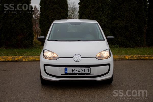 Balts Volkswagen Up 2014 Jelgava, ar dzinēja tilpumu 1.00 L un nobraukumu 98 tūkst. km par 5300 €, foto 2 vietnē AUTOMOTO.COM.LV