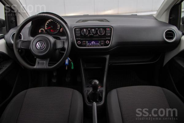 Balts Volkswagen Up 2014 Jelgava, ar dzinēja tilpumu 1.00 L un nobraukumu 98 tūkst. km par 5300 €, foto 10 vietnē AUTOMOTO.COM.LV