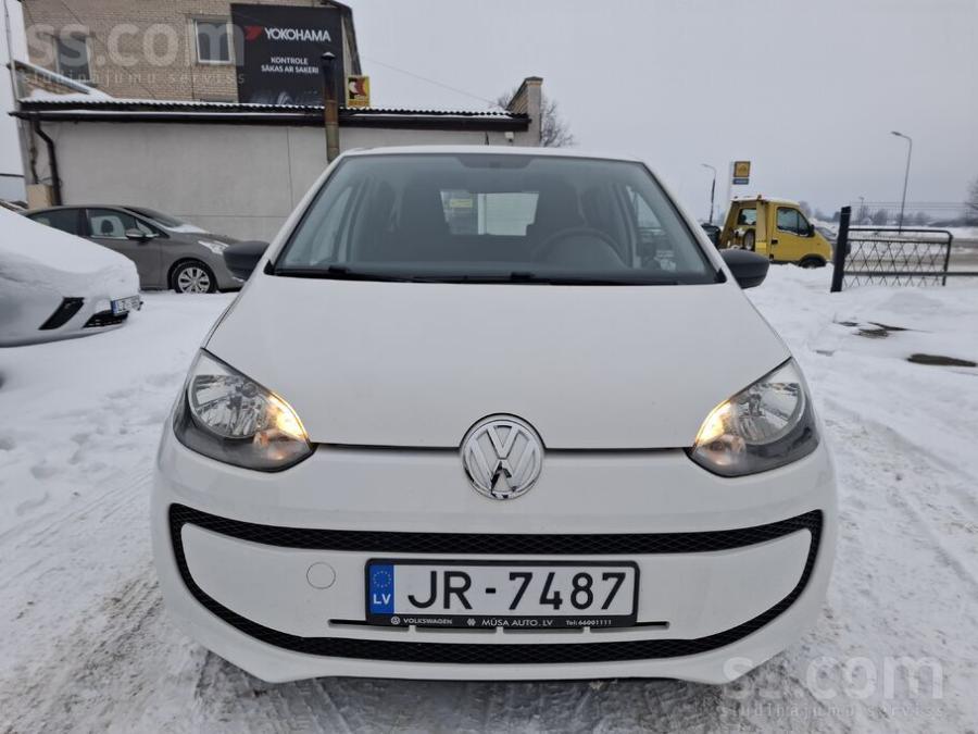Balts Volkswagen Up 2014 Talsi, ar dzinēja tilpumu 1.00 L un nobraukumu 64 tūkst. km par 4900 €, foto 3 vietnē AUTOMOTO.COM.LV