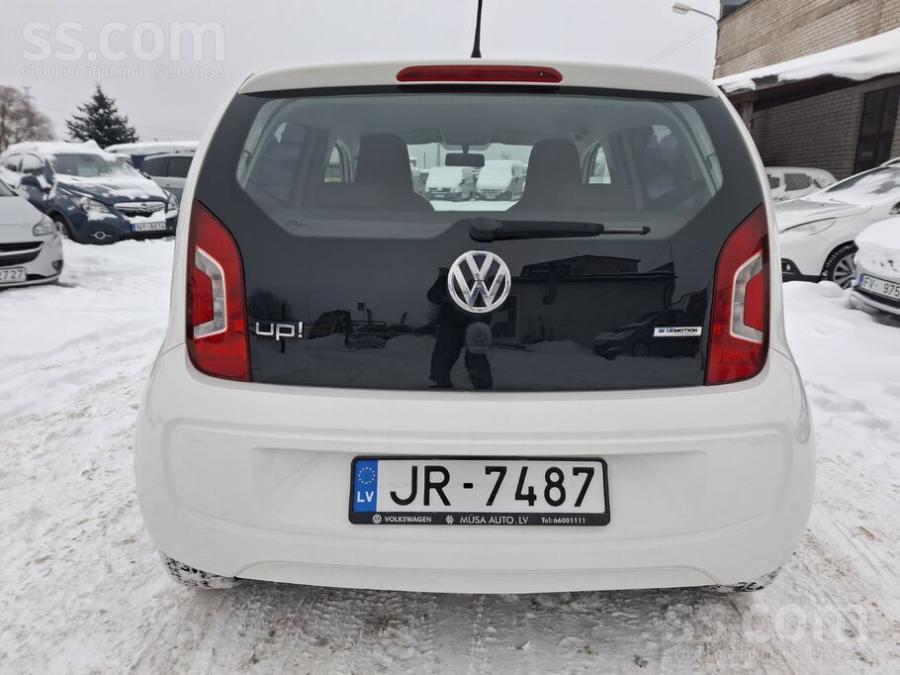 Balts Volkswagen Up 2014 Talsi, ar dzinēja tilpumu 1.00 L un nobraukumu 64 tūkst. km par 4900 €, foto 24 vietnē AUTOMOTO.COM.LV