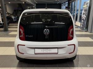 Balts Volkswagen Up 2014 Rīga, ar dzinēja tilpumu 0.00 L un nobraukumu 84 tūkst. km par 4990 €, foto 5 vietnē AUTOMOTO.COM.LV