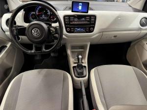 Balts Volkswagen Up 2014 Rīga, ar dzinēja tilpumu 0.00 L un nobraukumu 84 tūkst. km par 4990 €, foto 10 vietnē AUTOMOTO.COM.LV