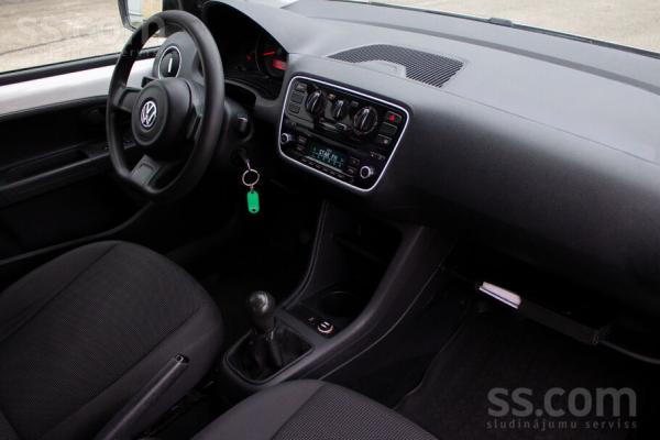 Balts Volkswagen Up 2014 Jelgava, ar dzinēja tilpumu 1.00 L un nobraukumu 121 tūkst. km par 3800 €, foto 7 vietnē AUTOMOTO.COM.LV