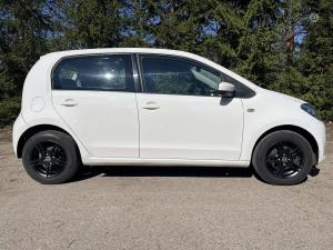 White Volkswagen Up 2014 in Vilnius, with an engine capacity of 1.00 L and mileage of 185 thousand km for 3900 €, photo 3 on AUTOMOTO.COM.LV