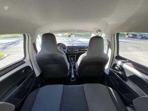 White Volkswagen Up 2014 in Vilnius, with an engine capacity of 1.00 L and mileage of 185 thousand km for 3900 €, photo 21 on AUTOMOTO.COM.LV