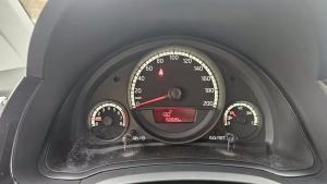 White Volkswagen Up 2014 in Riga, with an engine capacity of 1.00 L and mileage of 150 thousand km for 3850 €, photo 13 on AUTOMOTO.COM.LV