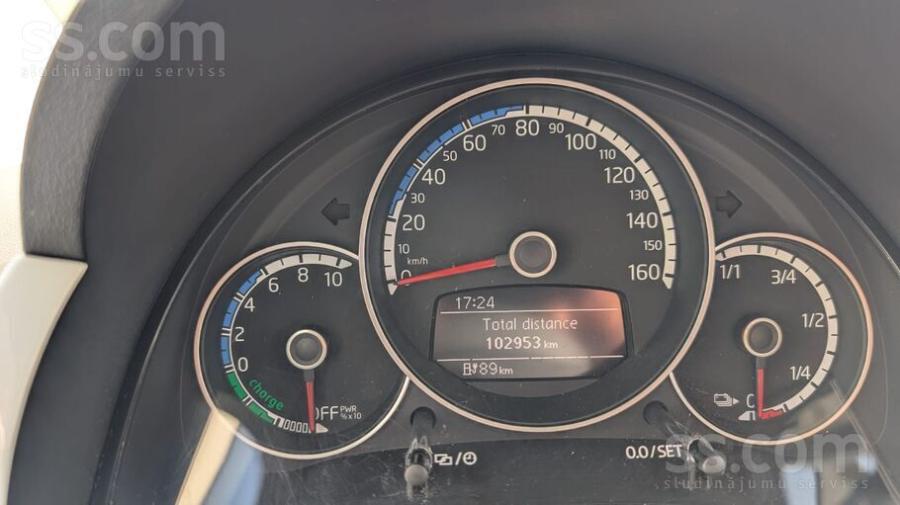Balts Volkswagen Up 2014 Rīga, ar dzinēja tilpumu 1.00 L un nobraukumu 103 tūkst. km par 4850 €, foto 7 vietnē AUTOMOTO.COM.LV