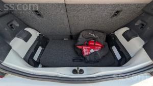 Balts Volkswagen Up 2014 Rīga, ar dzinēja tilpumu 1.00 L un nobraukumu 103 tūkst. km par 4850 €, foto 10 vietnē AUTOMOTO.COM.LV