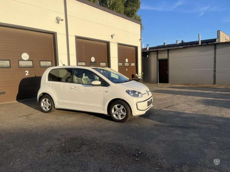 White Volkswagen Up 2014 in Utena, with an engine capacity of 0.00 L and mileage of 120 thousand km for 5100 €, photo 3 on AUTOMOTO.COM.LV