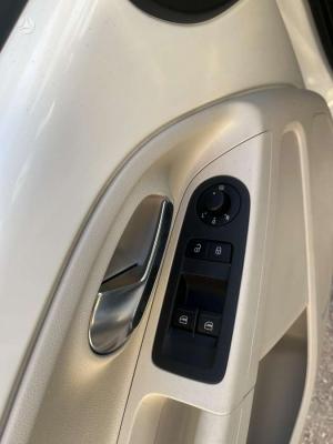 White Volkswagen Up 2014 in Utena, with an engine capacity of 0.00 L and mileage of 120 thousand km for 5100 €, photo 12 on AUTOMOTO.COM.LV