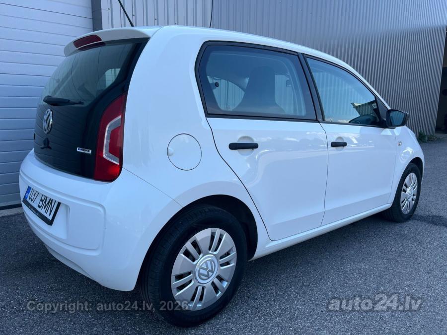 White Volkswagen Up 2014 in Kuressaare, with an engine capacity of 1.00 L and mileage of 79 thousand km for 4950 €, photo 7 on AUTOMOTO.COM.LV