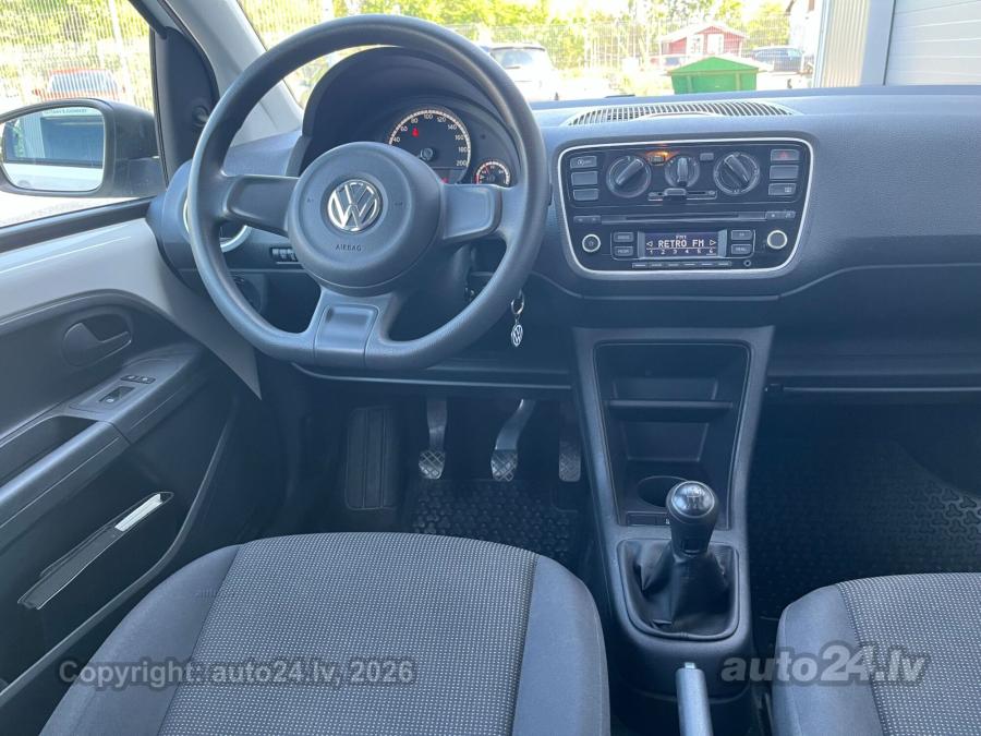White Volkswagen Up 2014 in Kuressaare, with an engine capacity of 1.00 L and mileage of 79 thousand km for 4950 €, photo 11 on AUTOMOTO.COM.LV