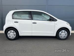 White Volkswagen Up 2014 in Kuressaare, with an engine capacity of 1.00 L and mileage of 79 thousand km for 4790 €, photo 8 on AUTOMOTO.COM.LV