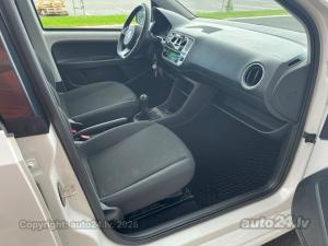 White Volkswagen Up 2014 in Kuressaare, with an engine capacity of 1.00 L and mileage of 79 thousand km for 4790 €, photo 12 on AUTOMOTO.COM.LV