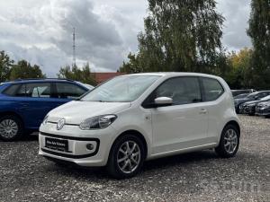 Белый Фольксваген Ап 2014 в Валмиера, объемом двигателя 1.00 л и пробегом 76 тыс. км за 5000 €, фото 4 на AUTOMOTO.COM.LV