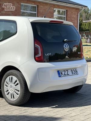 White Volkswagen Up 2015 in Vilnius, with an engine capacity of 1.00 L and mileage of 142 thousand km for 3200 €, photo 16 on AUTOMOTO.COM.LV