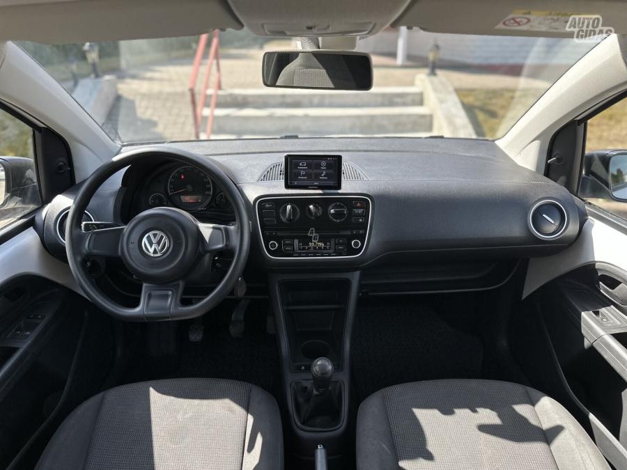 White Volkswagen Up 2015 in Vilnius, with an engine capacity of 1.00 L and mileage of 142 thousand km for 3200 €, photo 26 on AUTOMOTO.COM.LV