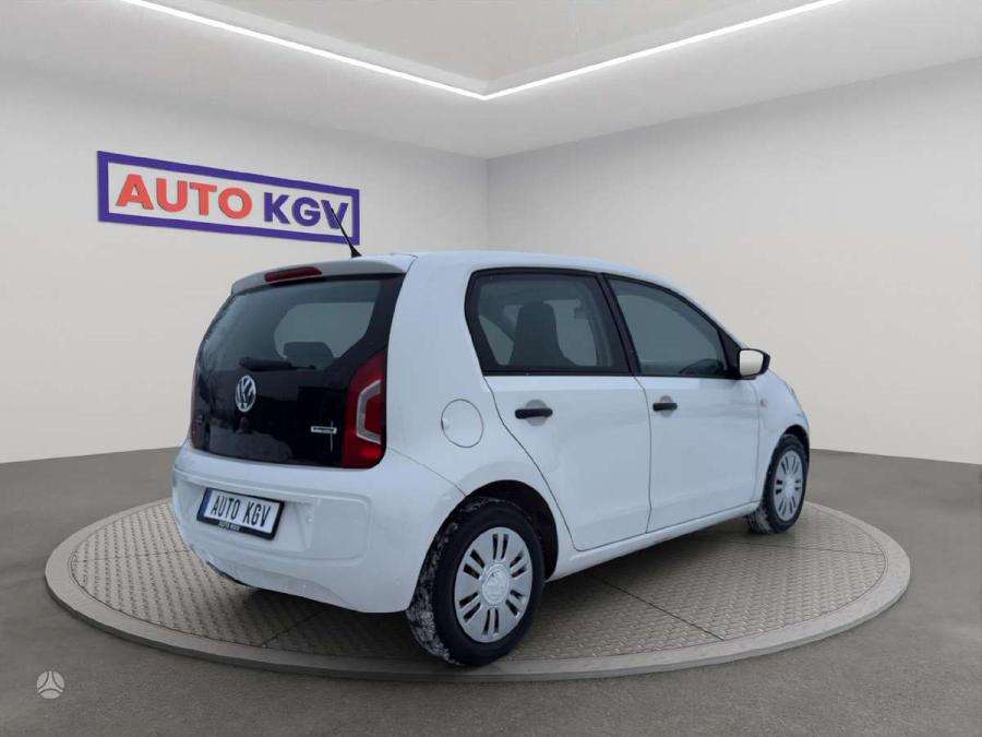 White Volkswagen Up 2016 in Kaunas, with an engine capacity of 1.00 L and mileage of 154 thousand km for 3500 €, photo 5 on AUTOMOTO.COM.LV