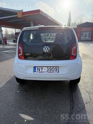 Balts Volkswagen Up 2016 Rīga, ar dzinēja tilpumu 1.00 L un nobraukumu 80 tūkst. km par 4990 €, foto 6 vietnē AUTOMOTO.COM.LV