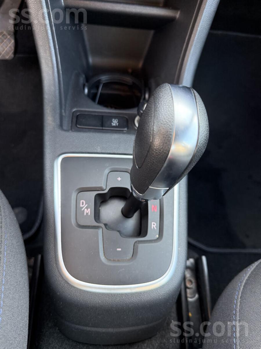 Balts Volkswagen Up 2016 Rīga, ar dzinēja tilpumu 1.00 L un nobraukumu 80 tūkst. km par 4990 €, foto 8 vietnē AUTOMOTO.COM.LV