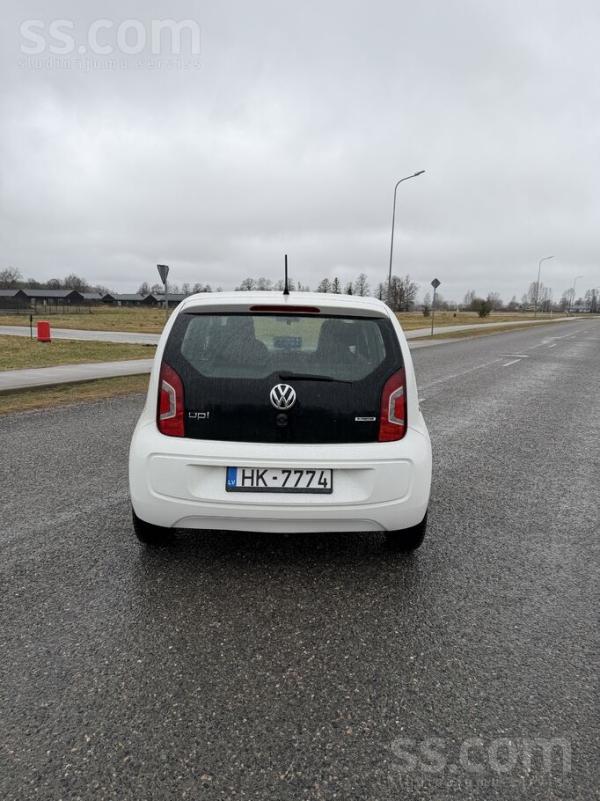 White Volkswagen Up 2016 in Riga, with an engine capacity of 1.00 L and mileage of 178 thousand km for 4800 €, photo 5 on AUTOMOTO.COM.LV