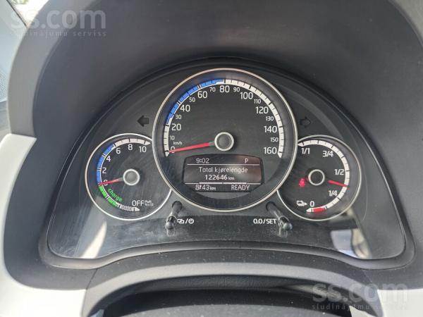 Белый Фольксваген Ап 2016 в Елгава, объемом двигателя 1.00 л и пробегом 124 тыс. км за 5500 €, фото 8 на AUTOMOTO.COM.LV