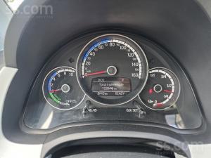 Белый Фольксваген Ап 2016 в Елгава, объемом двигателя 1.00 л и пробегом 124 тыс. км за 5500 €, фото 9 на AUTOMOTO.COM.LV