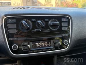 Balts Volkswagen Up 2016 Bauska, ar dzinēja tilpumu 1.00 L un nobraukumu 163 tūkst. km par 3900 €, foto 14 vietnē AUTOMOTO.COM.LV