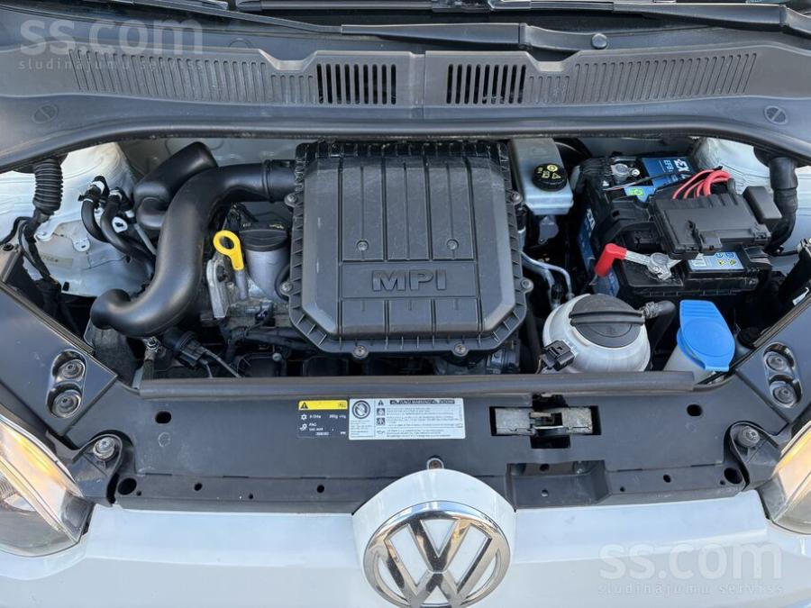 Balts Volkswagen Up 2016 Bauska, ar dzinēja tilpumu 1.00 L un nobraukumu 163 tūkst. km par 3900 €, foto 15 vietnē AUTOMOTO.COM.LV