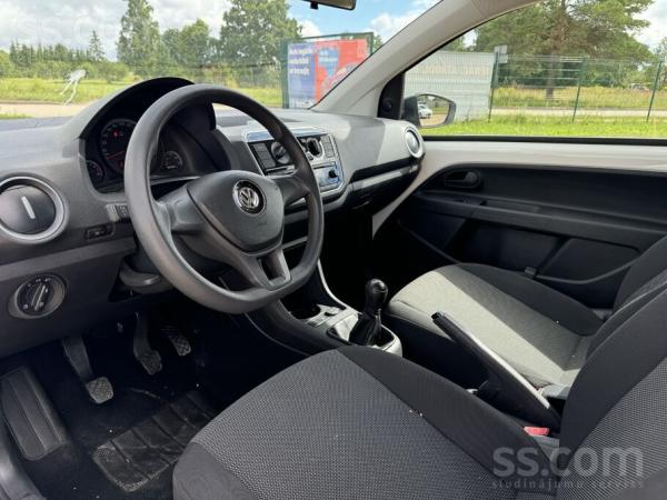 White Volkswagen Up 2017 in Valmiera, with an engine capacity of 1.00 L and mileage of 203 thousand km for 4650 €, photo 7 on AUTOMOTO.COM.LV