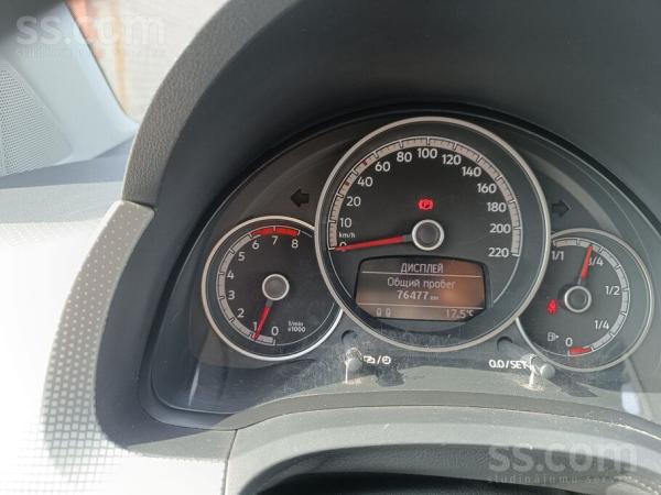 Balts Volkswagen Up 2018 Liepāja, ar dzinēja tilpumu 1.00 L un nobraukumu 77 tūkst. km par 6950 €, foto 9 vietnē AUTOMOTO.COM.LV