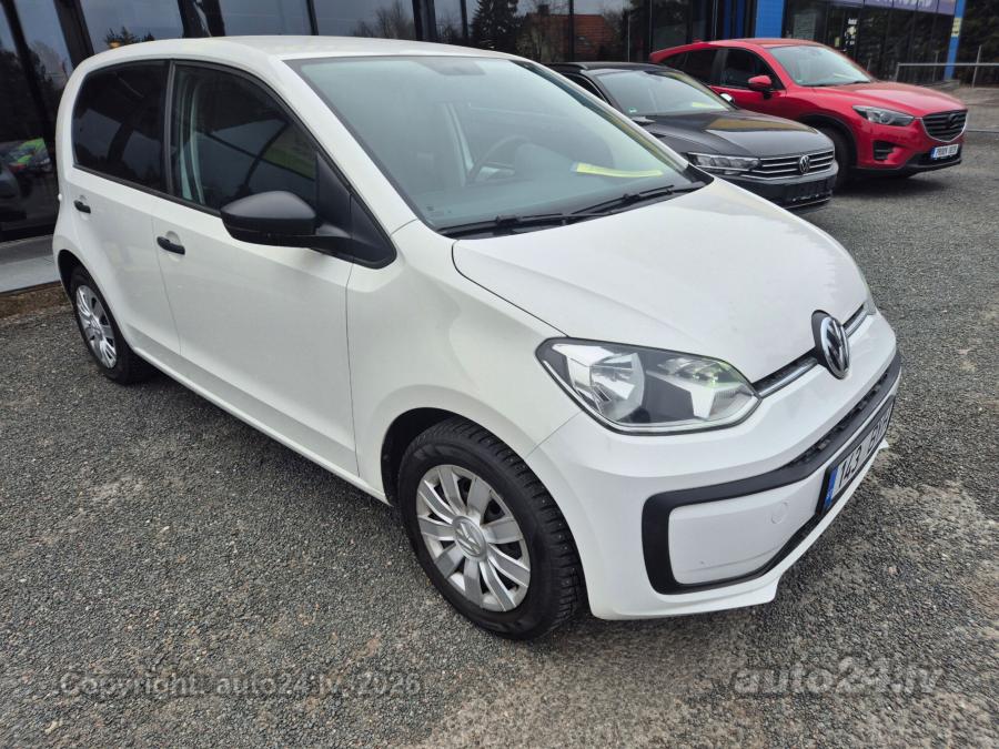 White Volkswagen Up 2018 in Tartu, with an engine capacity of 1.00 L and mileage of 72 thousand km for 6790 €, photo 1 on AUTOMOTO.COM.LV