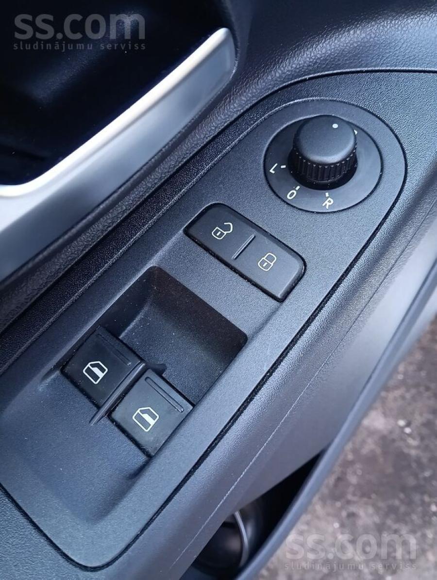 Balts Volkswagen Up 2018 Rīga, ar dzinēja tilpumu 1.00 L un nobraukumu 202 tūkst. km par 7200 €, foto 9 vietnē AUTOMOTO.COM.LV