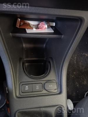 Balts Volkswagen Up 2018 Rīga, ar dzinēja tilpumu 1.00 L un nobraukumu 202 tūkst. km par 6750 €, foto 3 vietnē AUTOMOTO.COM.LV