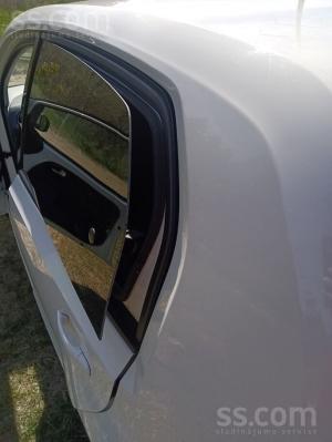 Balts Volkswagen Up 2018 Rīga, ar dzinēja tilpumu 1.00 L un nobraukumu 202 tūkst. km par 6750 €, foto 5 vietnē AUTOMOTO.COM.LV