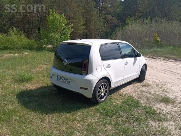 Balts Volkswagen Up 2018 Rīga, ar dzinēja tilpumu 1.00 L un nobraukumu 202 tūkst. km par 6750 €, foto 9 vietnē AUTOMOTO.COM.LV