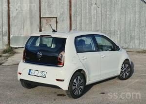 Balts Volkswagen Up 2020 Rīga, ar dzinēja tilpumu 1.00 L un nobraukumu 71 tūkst. km par 9500 €, foto 4 vietnē AUTOMOTO.COM.LV