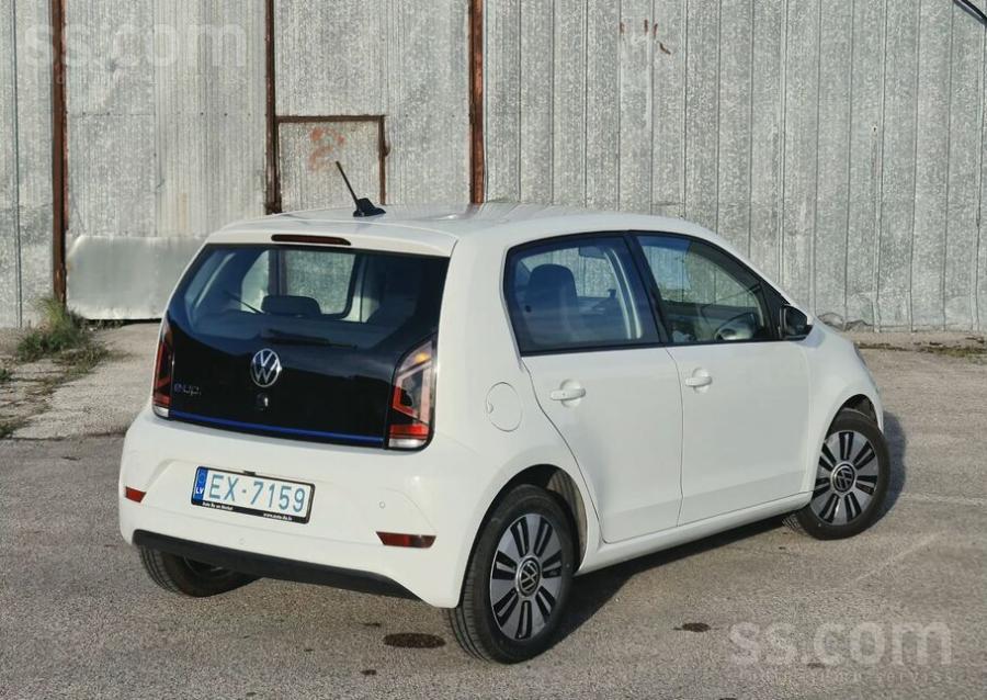 Balts Volkswagen Up 2020 Rīga, ar dzinēja tilpumu 1.00 L un nobraukumu 71 tūkst. km par 9500 €, foto 4 vietnē AUTOMOTO.COM.LV