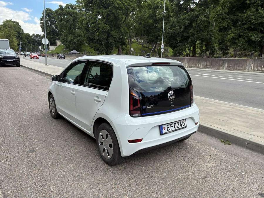 Balts Volkswagen Up 2021 Viļņa, ar dzinēja tilpumu 0.00 L un nobraukumu 30 tūkst. km par 8800 €, foto 6 vietnē AUTOMOTO.COM.LV