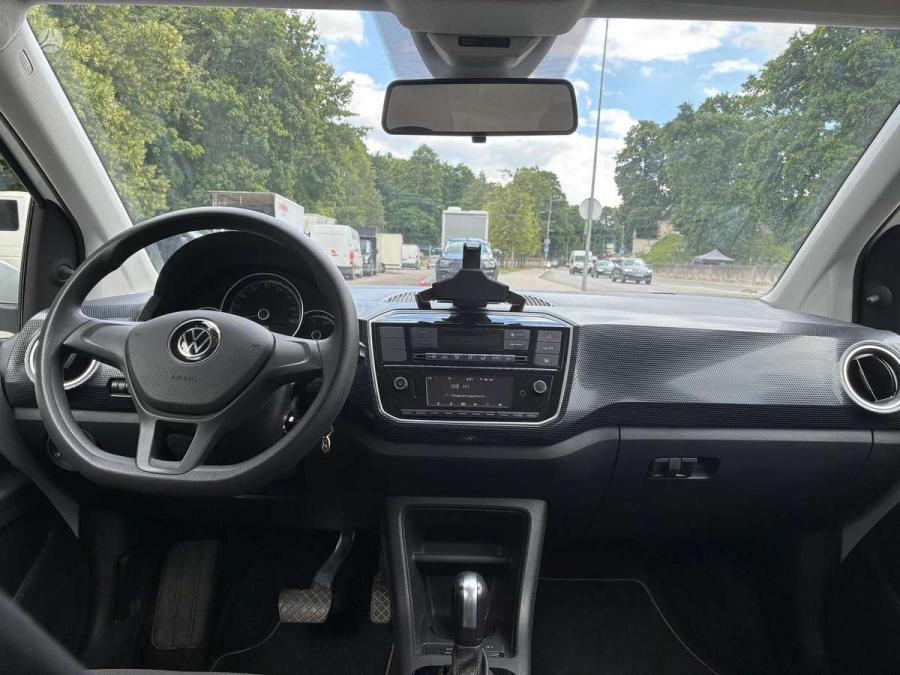 Balts Volkswagen Up 2021 Viļņa, ar dzinēja tilpumu 0.00 L un nobraukumu 30 tūkst. km par 8800 €, foto 11 vietnē AUTOMOTO.COM.LV
