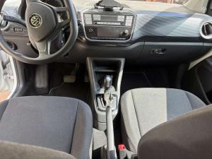 Balts Volkswagen Up 2021 Viļņa, ar dzinēja tilpumu 0.00 L un nobraukumu 30 tūkst. km par 8800 €, foto 12 vietnē AUTOMOTO.COM.LV