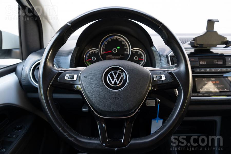 White Volkswagen Up 2021 in Riga, with an engine capacity of 1.00 L and mileage of 11 thousand km for 13950 €, photo 19 on AUTOMOTO.COM.LV