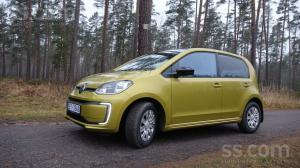 Dzeltens Volkswagen Up 2020 Rīga, ar dzinēja tilpumu 1.00 L un nobraukumu 73 tūkst. km par 10500 €, foto 3 vietnē AUTOMOTO.COM.LV